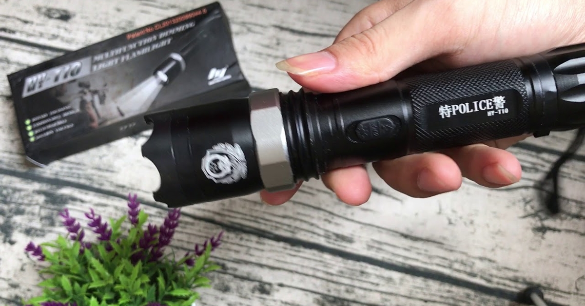 Hướng dẫn kiểm tra và cách xử lý khi đèn pin không sáng | websosanh.vn